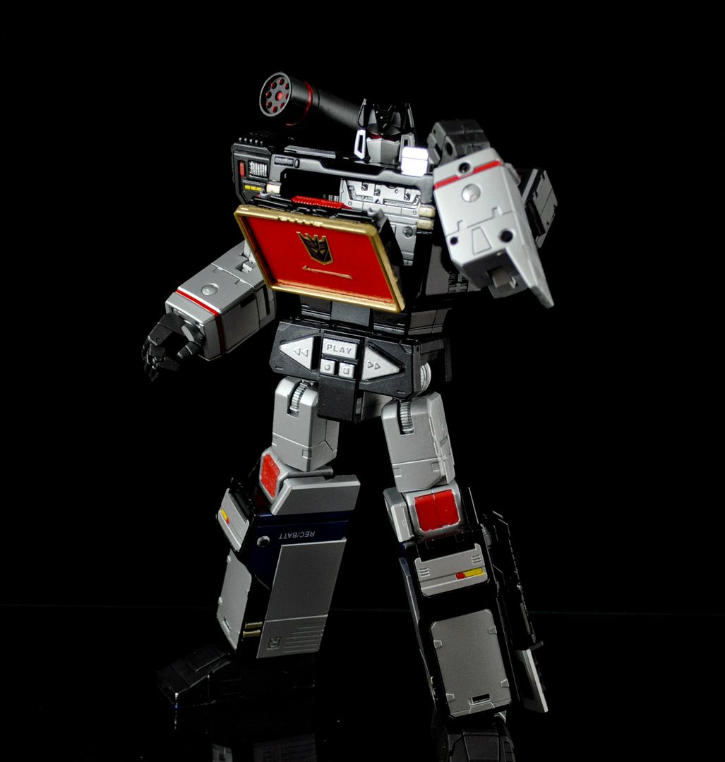 SOUNDBLASTER13_zpscb2ba7fa.jpg Photo by transformerscustoms | Photobucket
